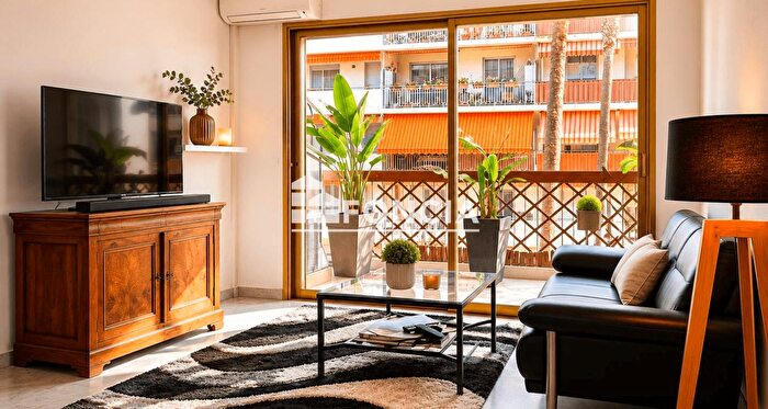 Appartement 2 pièces à vendre à Cagnes-sur-Mer, La Gare, Les Plans, Hippodrome