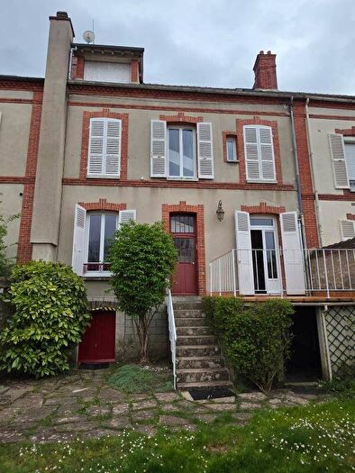 Maison 7 pièces à louer à Rive du Loing, Nemours