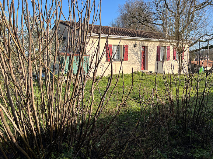 Maison à vendre - Saint-Saturnin - 4 pièces - 3 chambres