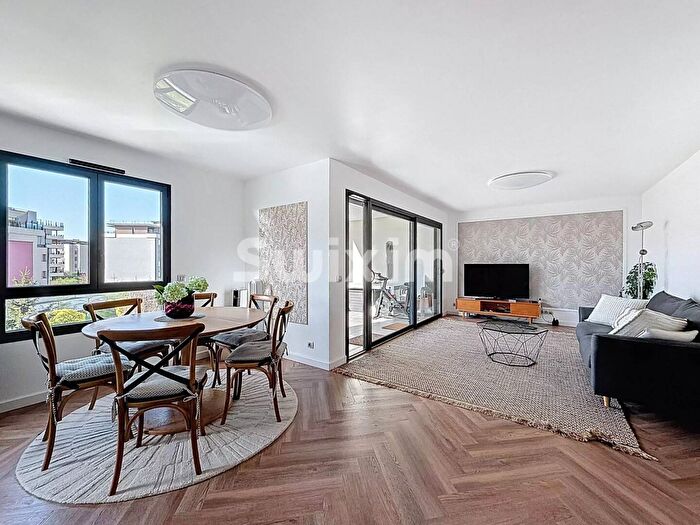 Ouest, Saint-Genis-Pouilly : Appartement 4 pièces à louer