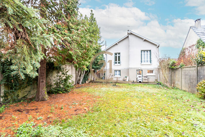 Maison à vendre - Viry-Châtillon, Port, Aviation - 5 pièces - 3 chambres