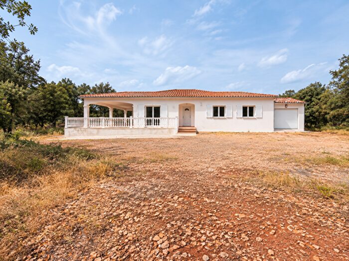 Maison 4 pièces à vendre à Régusse