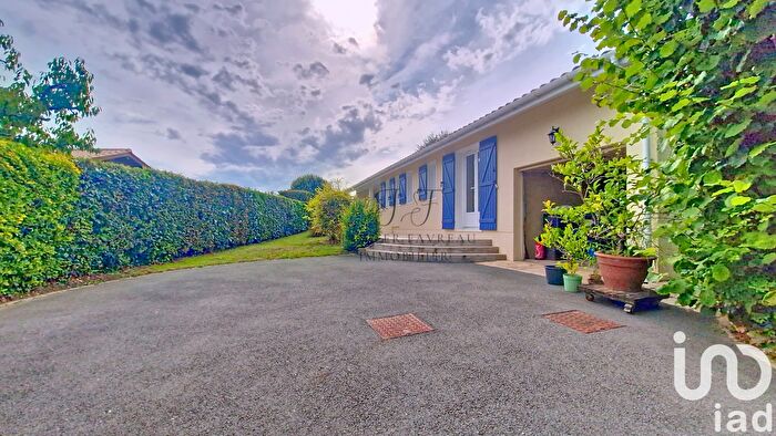 Maison à vendre - Tresses - 7 pièces - 4 chambres