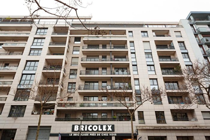Paris 19ème, Secrétan, Jaurès : Appartement 1 pièce à louer