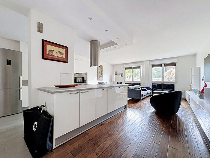 Appartement 5 pièces à Nanterre, Vieux Pont, à vendre