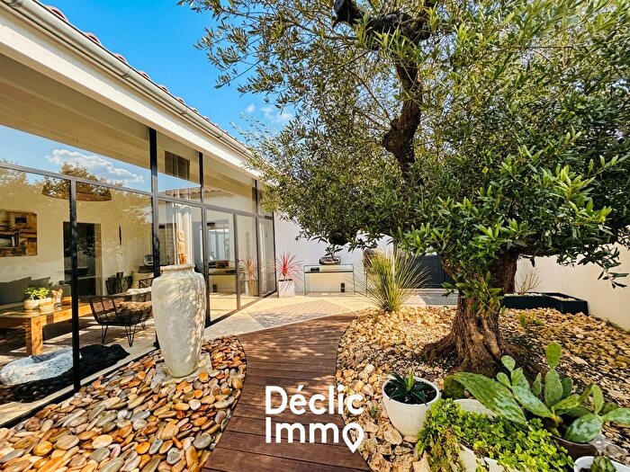 Maison à vendre - Périgny - 7 pièces - 3 chambres