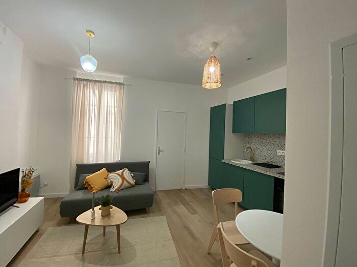 Appartement à louer - Noailles, Marseille er arrondissement - 2 pièces - 1 chambre