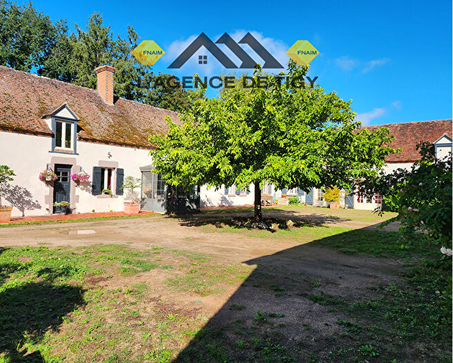 Maison à vendre - Neuvy-en-Sullias - 6 pièces - 5 chambres