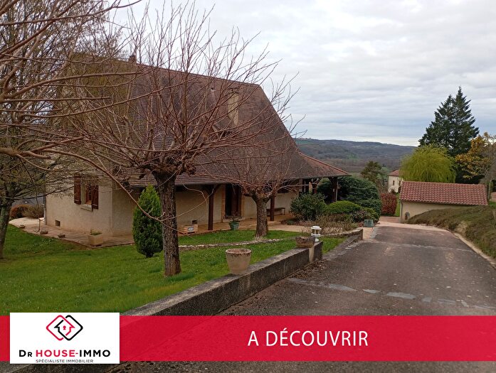 Maison à vendre - Belmont-Bretenoux - 5 pièces - 3 chambres