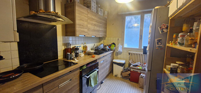 Appartement à vendre - Lourdes, Centre-ville, Place Peyramale, Gare - 2 pièces - 1 chambre