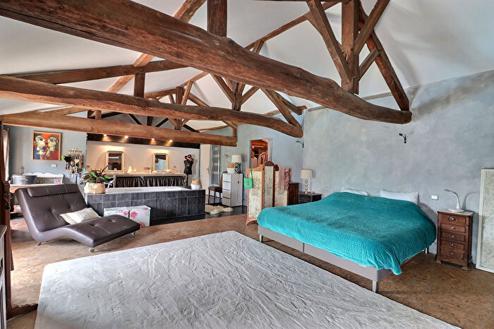 Maison à vendre - Saint-Sever - 10 pièces - 6 chambres