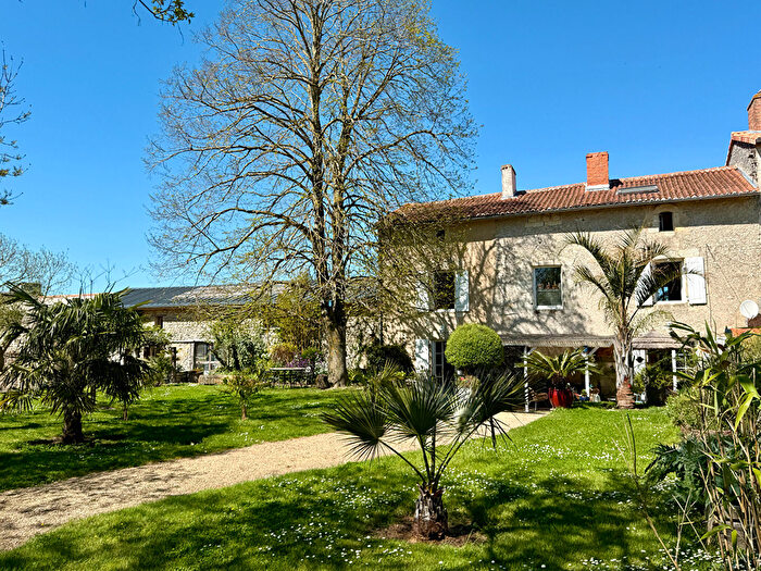 Vouzailles : Maison 6 pièces à vendre