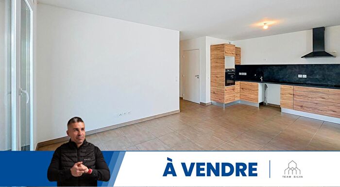 Appartement 3 pièces à vendre - Bourgoin-Jallieu, Centre-ville, Pont Saint-Michel