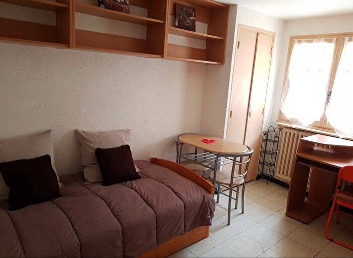 Appartement 1 pièce à Nîmes, à louer