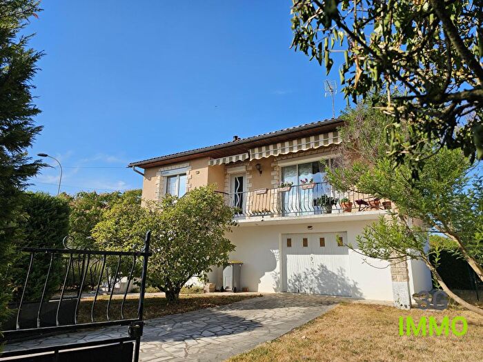 Maison 5 pièces à vendre à Gençay