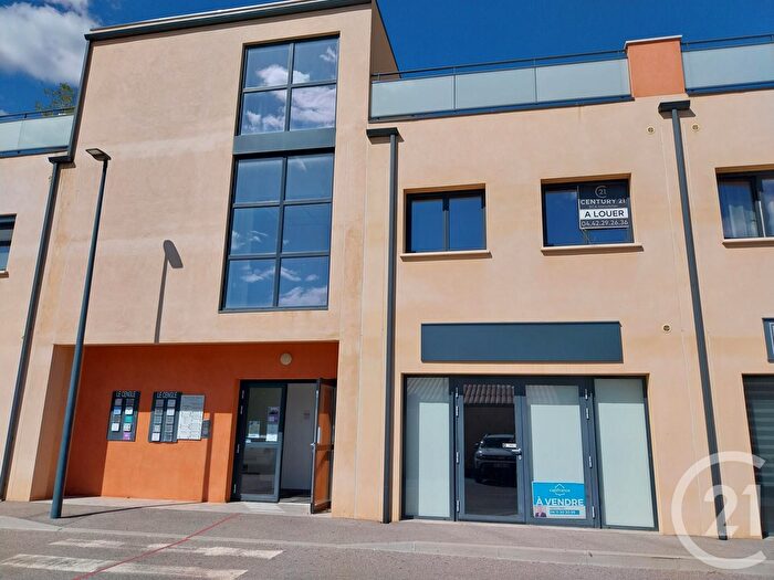 Appartement à louer - Pourrières - 1 pièce