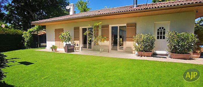 Maison à vendre - Andernos-les-Bains, Broustey, Falgouët - 7 pièces - 6 chambres