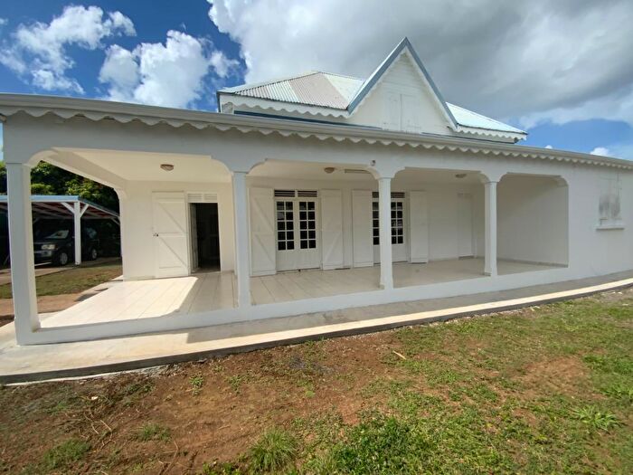 Maison à louer - Les Abymes - 4 pièces - 3 chambres