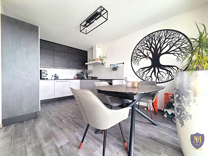 Appartement à vendre - Kembs - 3 pièces - 2 chambres