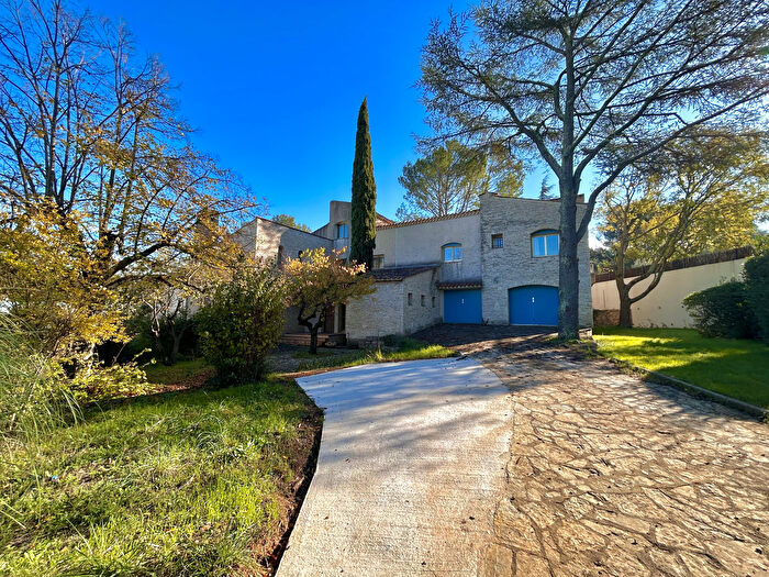 Maison à vendre - Nîmes, Camplanier, Cigale, Bois des Esprisses - 7 pièces - 6 chambres