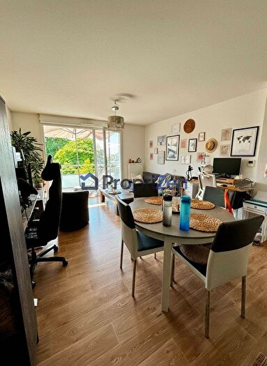 Appartement à louer - Robertsau Centre, Strasbourg - 2 pièces - 1 chambre