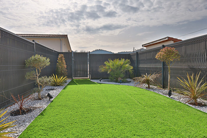 Appartement à vendre - Oytier-Saint-Oblas - 4 pièces - 3 chambres