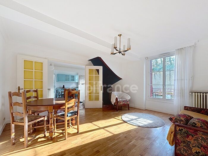 Maison à louer - La Chapelle-Saint-Mesmin - 5 pièces - 4 chambres