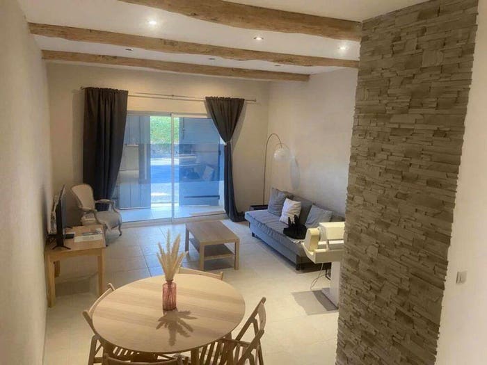 Maison 2 pièces à louer à Rians