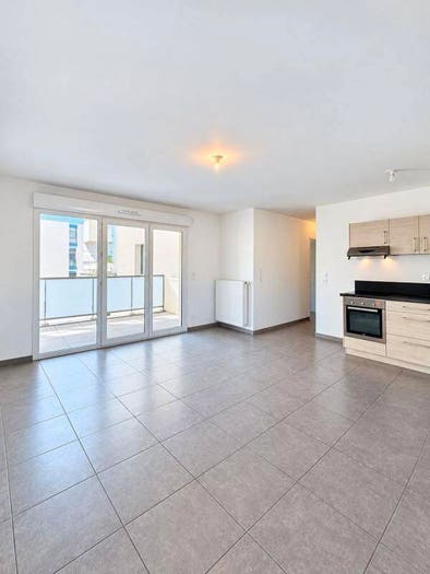 Laurier-Les Charmettes, Chambéry : Appartement 3 pièces à louer