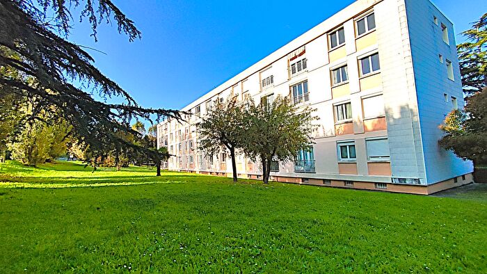 Appartement à vendre - Carbon-Blanc - 5 pièces - 3 chambres