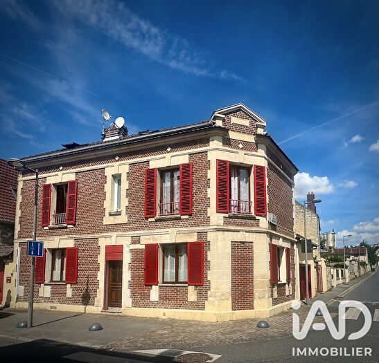 Montataire, Bas de la ville : Maison 7 pièces à vendre