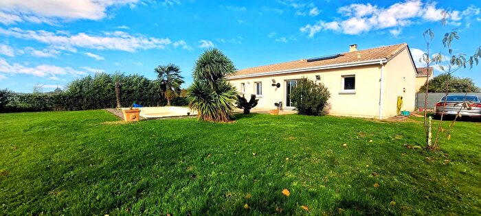 Maison à vendre - Arveyres - 5 pièces - 4 chambres