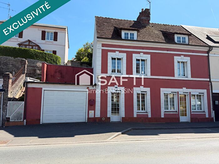 Maison 6 pièces à vendre à Lisieux, Trevett, Quatre Sonnettes