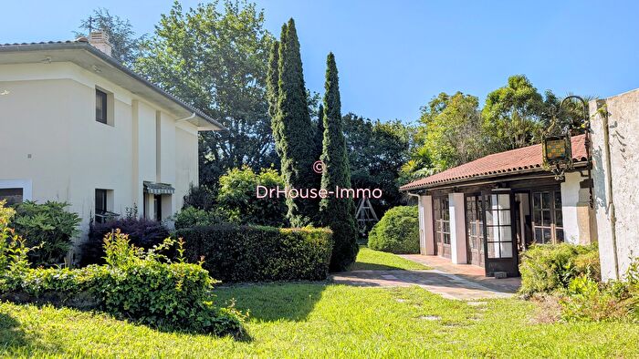 Maison 6 pièces à Hendaye, Gare, Joncaux, à vendre