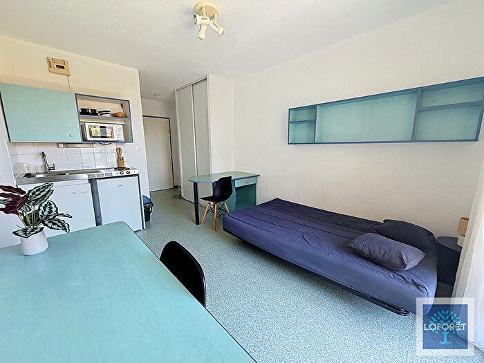 Appartement 1 pièce à Dijon, Colombière, Parc Chevreul, à louer