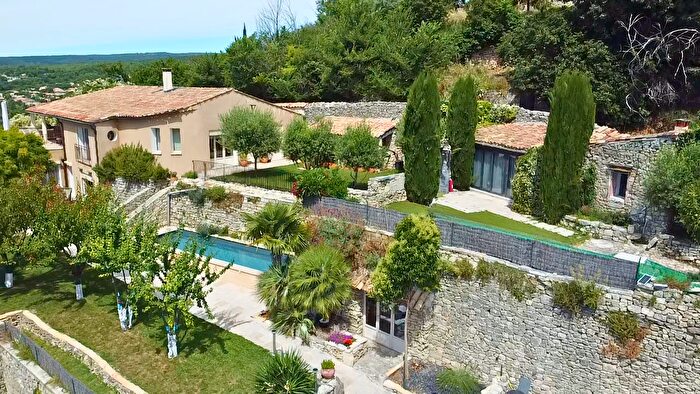 Forcalquier : Maison 9 pièces à vendre