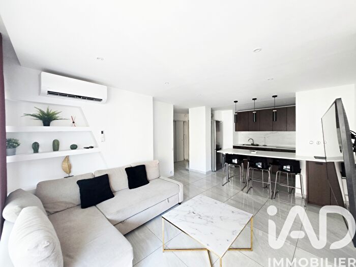 Appartement à vendre - Saint-Raphaël, Centre-ville - 3 pièces - 2 chambres