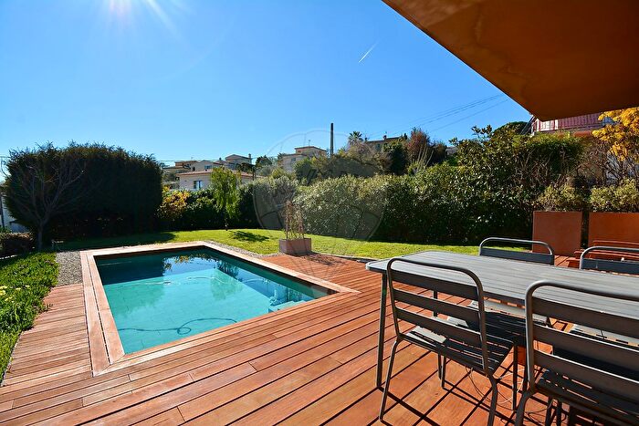 Maison 5 pièces à vendre à Cagnes-sur-Mer, Les Colettes