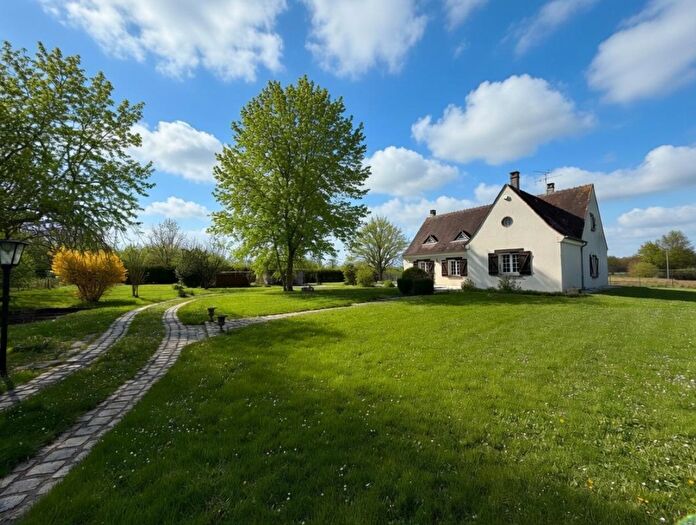 Maison à vendre - Villemer - 7 pièces - 4 chambres