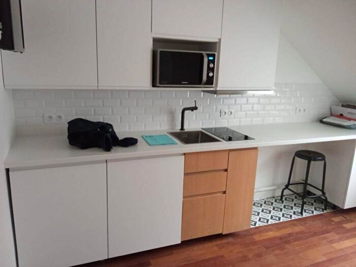 Appartement à louer - Saint Germain des Prés, Paris ème arrondissement - 1 pièce