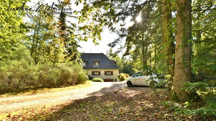 Conches-en-Ouche : Maison 8 pièces à vendre