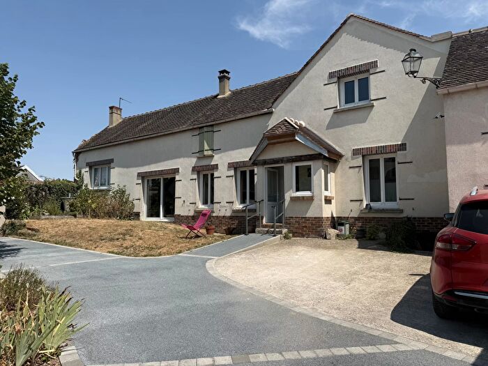 Villeblevin - Maison 7 pièces à vendre