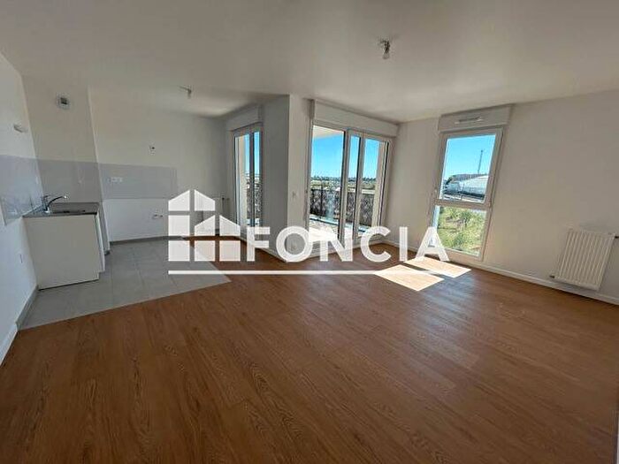 Appartement à louer - Melun - 3 pièces - 2 chambres