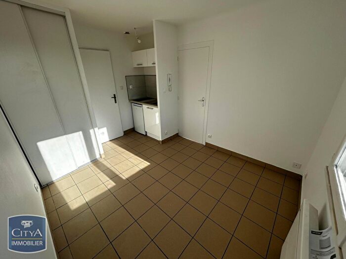Appartement à louer - Cholet, Bretagne - 2 pièces - 1 chambre