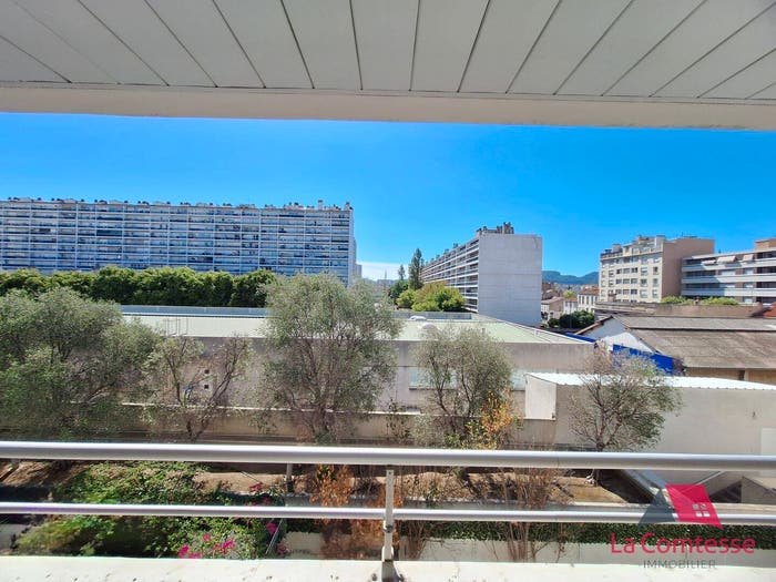 Saint Giniez, Marseille 8ème arrondissement - Appartement 3 pièces à louer
