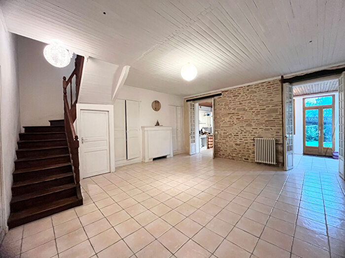 Maison à vendre - Villeneuve-sur-Lot, Saint-Etienne - 7 pièces - 5 chambres