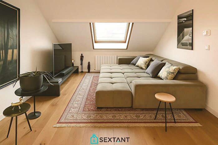 Appartement à vendre - Divonne-les-Bains - 6 pièces - 4 chambres