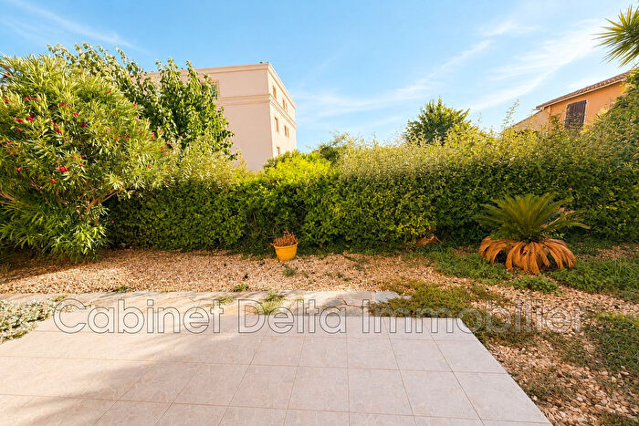 Sanary-sur-Mer, Le Baou, Saint-Roch : Appartement 2 pièces à vendre