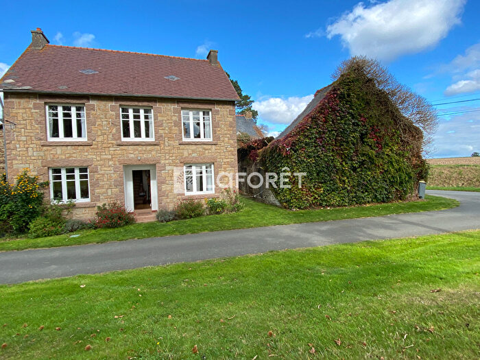 Maison 5 pièces à Ploëzal, à vendre