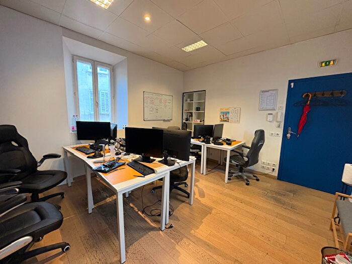 Appartement 6 pièces à vendre à Toulon, Place d'Armes